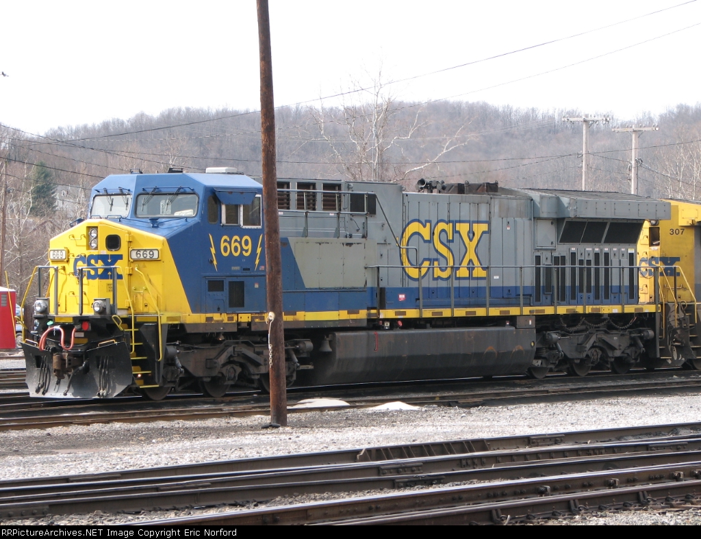 CSX 669